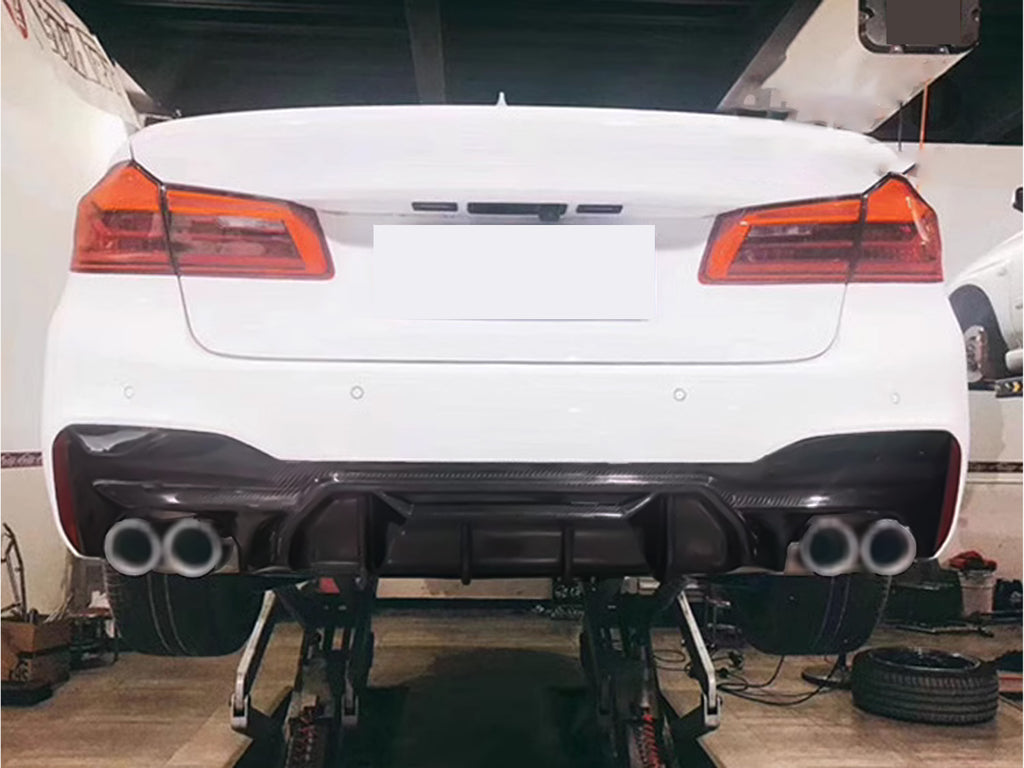 Black Diffuser, Dual Exhaust Tip - BMW G30 540i M-Sport - WildLiner.com