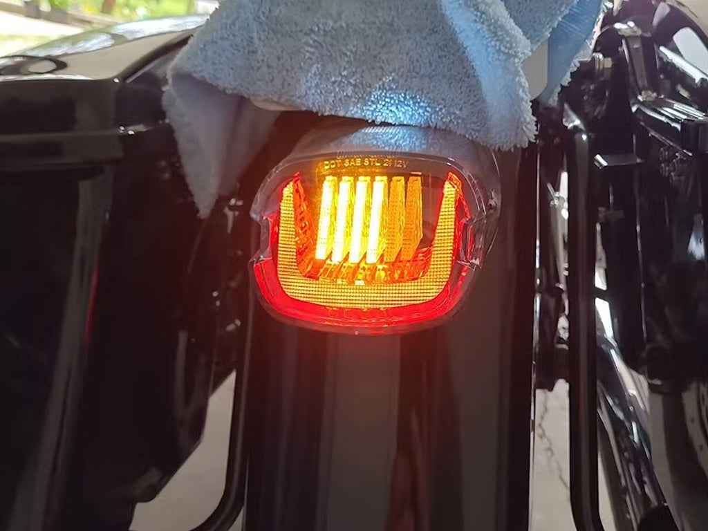 LED Blinker Tail Light - for Harley Davidson Dyna - Autunik.com– WildLiner
